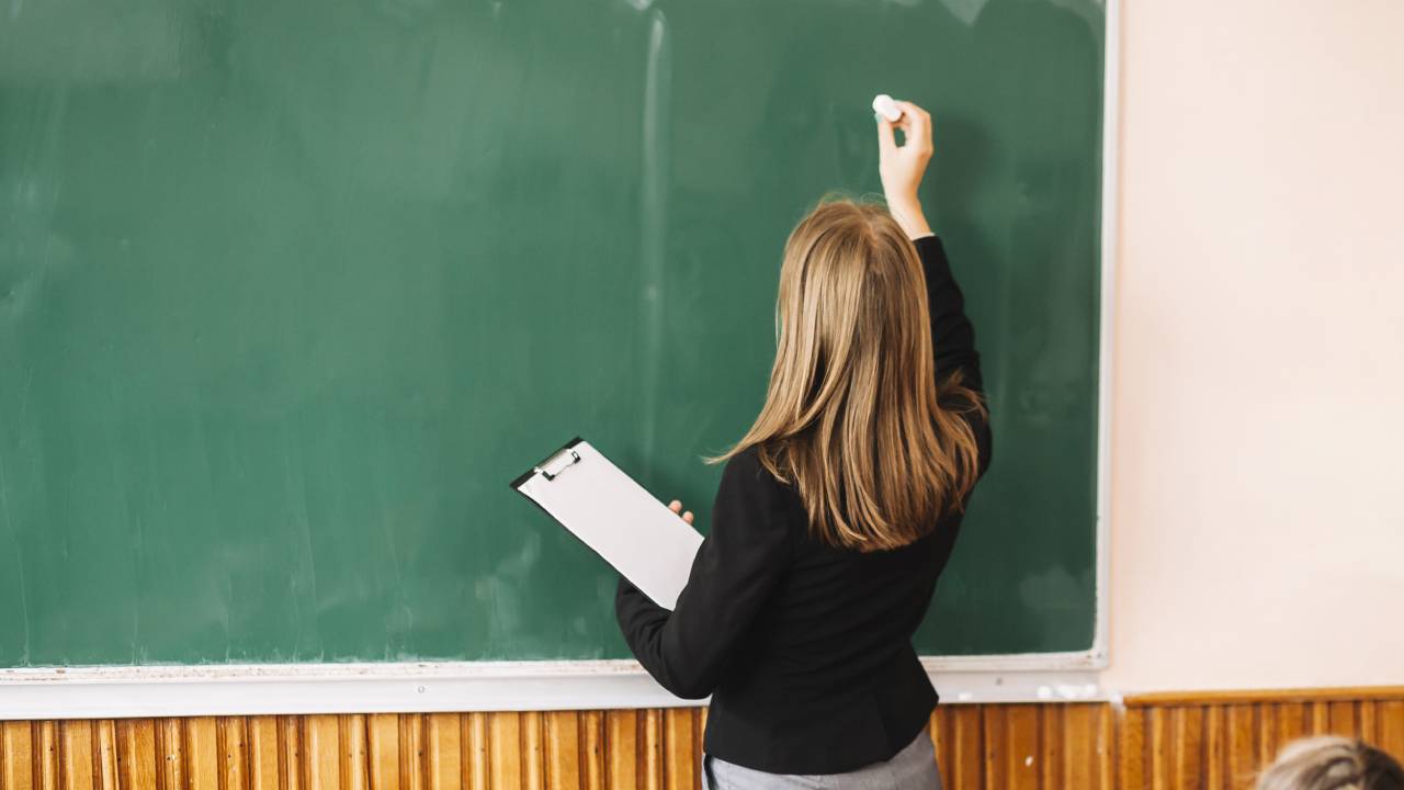 Concorsi Scuola 2024: domande chiuse, nessuna proroga. In attesa della ... Concorsi Scuola 2024: domande chiuse, nessuna proroga. In attesa della ...